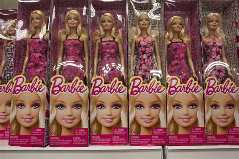Barbie Computer Engineer Book Criticized For Sexist Drivel Los Angeles Times
