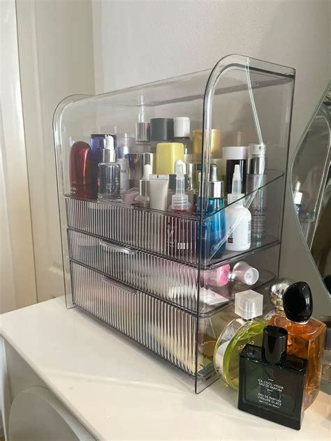 กรุเก็บของบนโต๊ะเครื่องเเป้ง แกลเลอรีที่โพสต์โดย Ggaem Lemon8