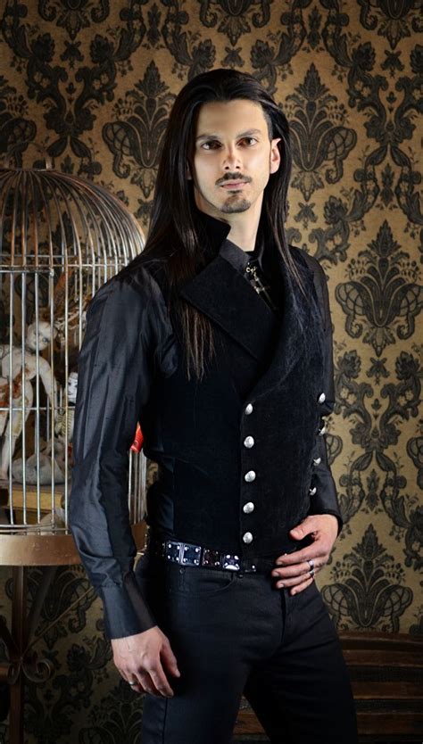 Touching Hearts Gothic Fashion