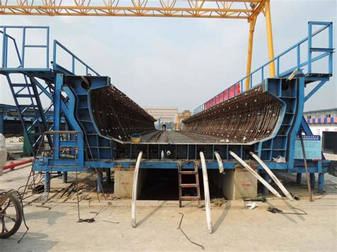 Precast Box Formwork Segmental Mould Girder Steel Concrete For Construction Bridge Beam Formwork