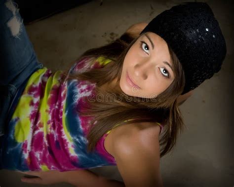 Cayla Foto De Archivo Imagen De Dulce Sonrisa Completo 7076676