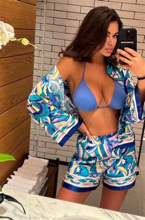 Nice Selfie Rbikinis