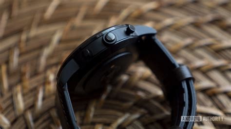 Fossil Hybrid Hr Review A Beautifully Flawed Smartwatch