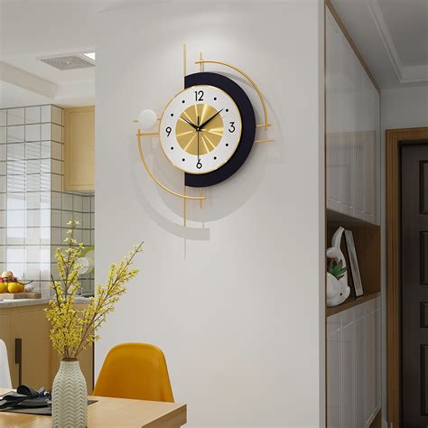 Half Circle Wall Mounted Clock Mooielight