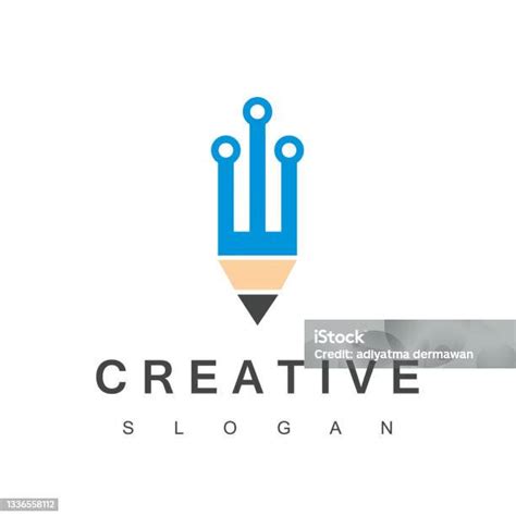 Logo Programmer Kreatif Dengan Simbol Teknologi Ilustrasi Stok Unduh