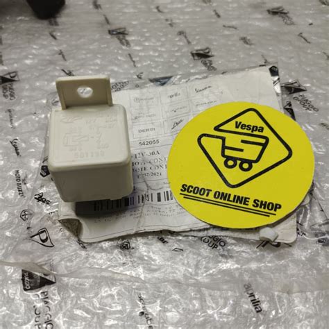 Jual RELAY PUTIH RELAY LAMPU RELAY FUEL PUMP VESPA MATIC Shopee Indonesia