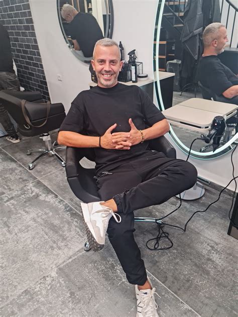 מזל טוב וברכות חמות חמות למעצב השיער האהוב בכל הזמנים אלי בן סעדון