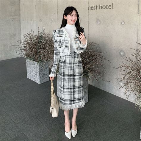 고퀄리티🔥 럭셔리 투피스 트위드자켓 노카라자켓 스팽글자켓 크롭자켓 숏자켓 겨울자켓 퍼자켓 배색 자켓 트위드스커트 트위드원피스 체크원피스 체크스커트 체크자켓 핸드메이드