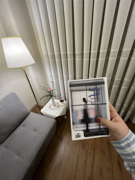 صبح یک روز پاییزی بود که پست معرفی کتاب «ترانه‌ی آندلسی آقای منفرد رو توی لینکدین دیدم و همین