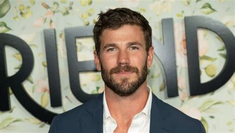 Austin Stowell Height Weight Measurements Shoe Size