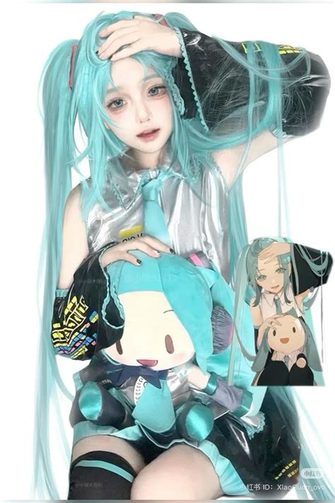 Pin En Miku Hatsune Vocaloid🩵