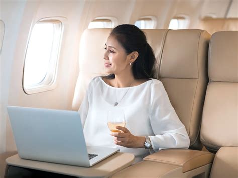 How To Score A First Class Upgrade For Cheaper Than You Think — Daily Passport