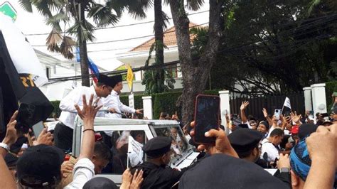 Kpu Ri Dipenuhi Pendukungnya Pasangan Anies Cak Imin Ngaret Jam Tribunjakarta Com