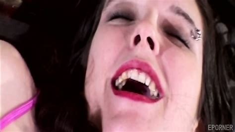 Tegan Was Bored So Decided To Eporner