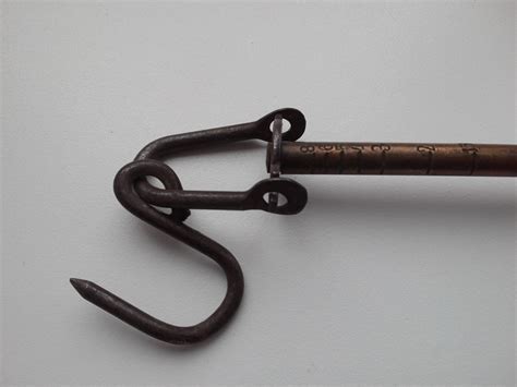 Старинный безмен, весы