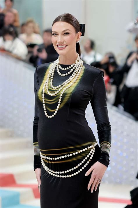 Karlie Kloss Anoreksi Vogue Italia Pulls Image Of Skinny Supermodel