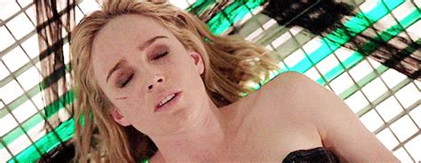 Arrow 4x05 Recap Haunted That S Normal