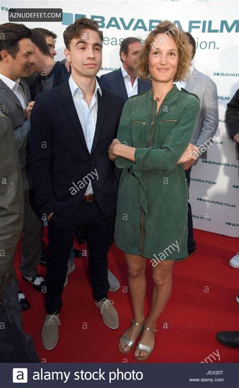 VICKY KRIEPS Feet AZNudeFeet