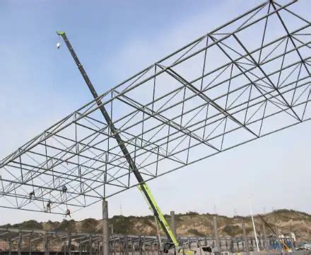 Layout Structure Of A Steel Space Frame