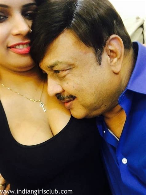 Indian Office Girl Sex Affair With Her Boss Indian Girls Club