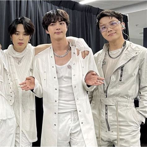 Pin By ㅤㅤㅤㅤㅤㅤㅤㅤㅤ ︎ On Bts Chef Jackets Shirt Dress Fashion