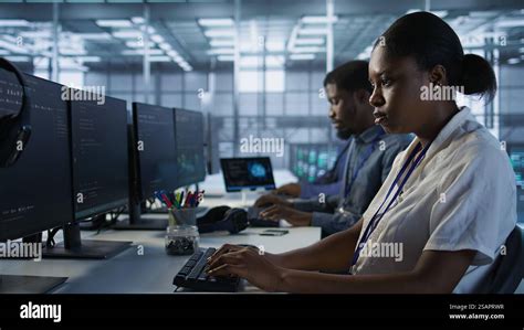 Close Up Of Programmer In Data Center Implementing Ai Predictive