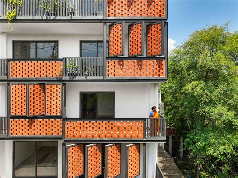 The Kinetic Building Facade That Blends With Surrounding Nature