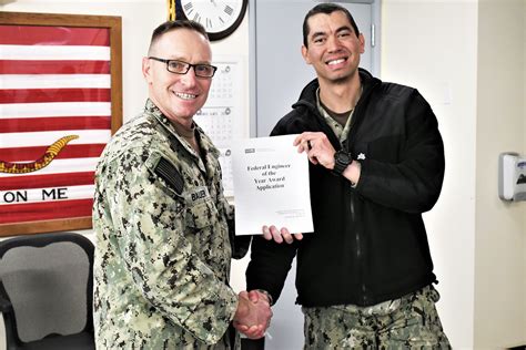 Swrmc Engineer Selected For Top Federal Award Naval Sea Systems