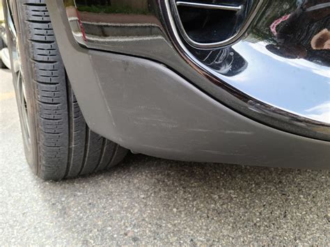 무광 플라스틱 복원 차 긁힘 스크래치로 자동차 흠집제거를 위해 김포에서 입고된 올 뉴쏘렌토 안양자동차외형복원의왕자동차기스제거산본차량복원평촌자동차수리과천범퍼복원