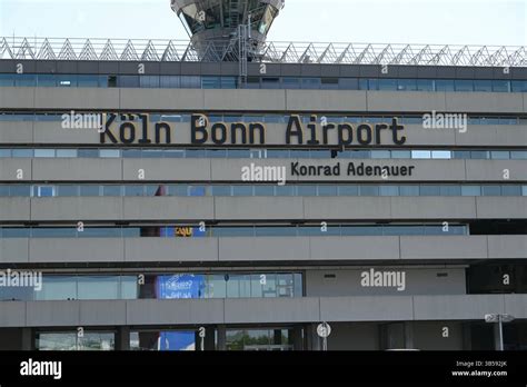 Logo Schriftzug Flughafen Köln Bonn Airport Am Terminal 1 Logo