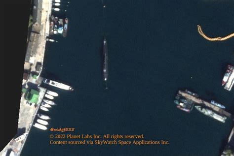 10月28日塞瓦斯托波尔港的卫星图 财经头条