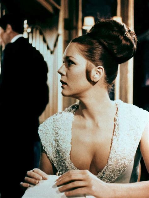 Best Bond Girl Hairstyles Of All Time Including Newcomer L├®a Seydoux