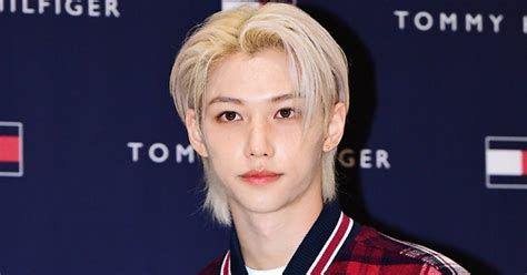 스트레이키즈 펠릭스 손 흔들며 인사[포토엔hd]