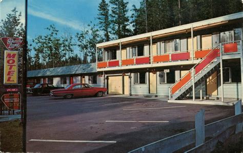 Classic Car Parking Lot Retro Motel Architecture Travel Back In Time