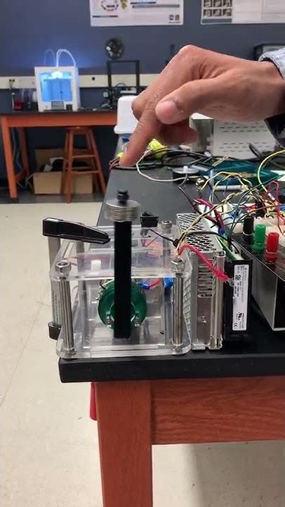 Inverted Pendulum Analog Control Youtube