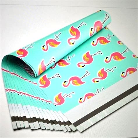 Unbranded Party Supplies 4 Piece Bundle 1 10x13 Flamingo Poly
