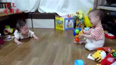 The Twins Saw The Wonderful Toys The Reaction Was Completely Different And The Mother Was