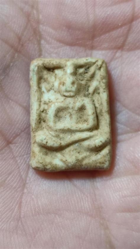 พระผงเก่าหลวงปู่เผือกวัดกิ่งแก้วสมุทรปราการ Ennxo