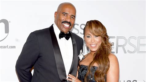 Steve Harveys Wife Praises Him After Miss Universe Blunder Us Weekly