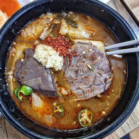 서울 면적만 한 거대한 얼음호수에서 겨울 잠자고 있는 수십 톤 물고기 그물로 꺼내 먹는 방법｜겨울이 5개월 영하 30도 맹추위｜중국 차간호의 어부들｜극한직업｜골라듄다큐