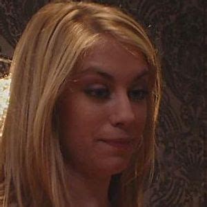 Jennifer Holland Nude Photo