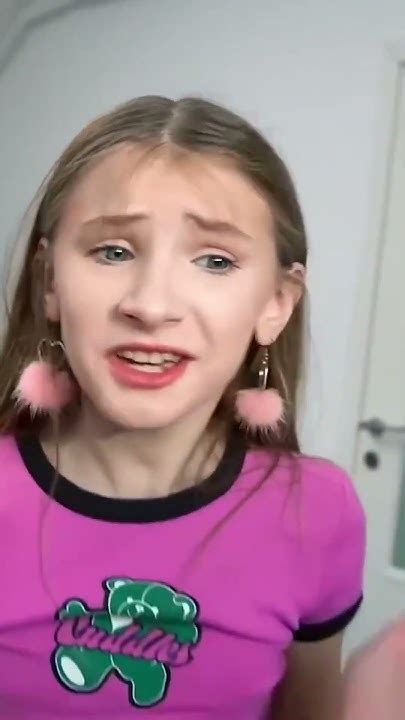 თამაშები სკოლაში Shorts Shortsvideo Youtube