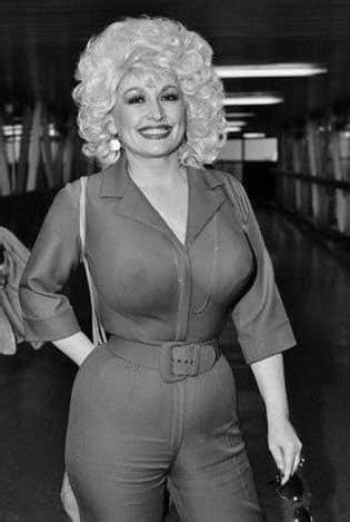 Dolly Parton And Barney David Joyner At Dollyworld 2004 Rbarneyfans