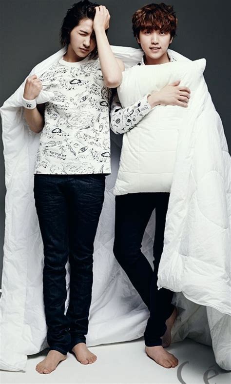 Jung Jinyoungs Feet