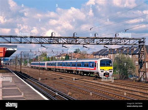A Pair Of Class 321 Electric Multiple Units Numbers 321401 And 321417 Forming An Up Network