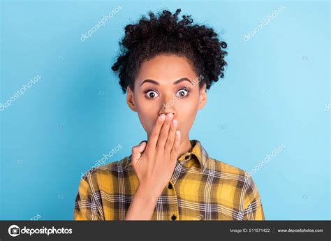 Photo Of Young Afro Woman Cover Lips Hand Oops Fail Speak Secret