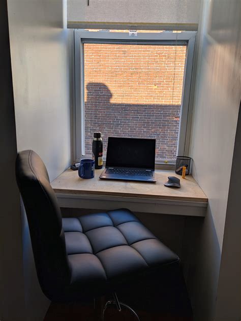 temporary cozy workspace while moving r cozyplaces