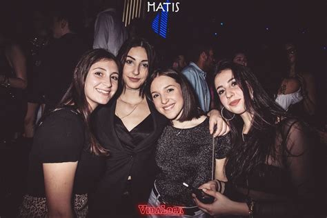 How To Date Girls In Bologna Where To Find Love And Relationship