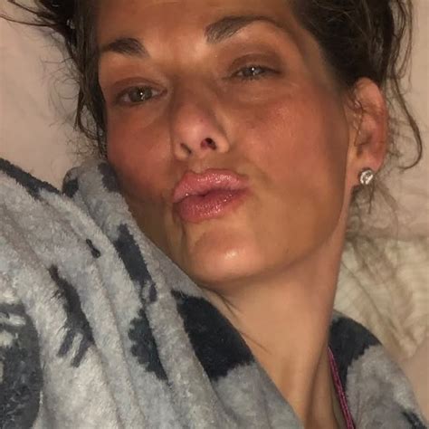 Alisa Buttsalisa Threads Say More