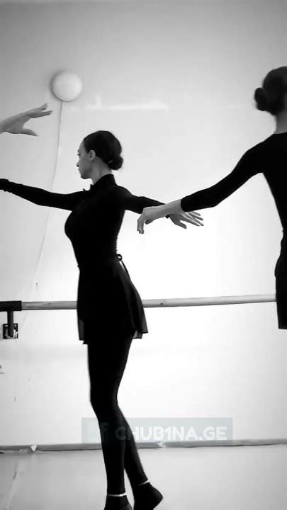თეატრალური უნივერსიტეტის პირველი კურსი ქორეოგრაფიული მიმართულება პედაგოგი ავთანდილ ჩუბინიძე